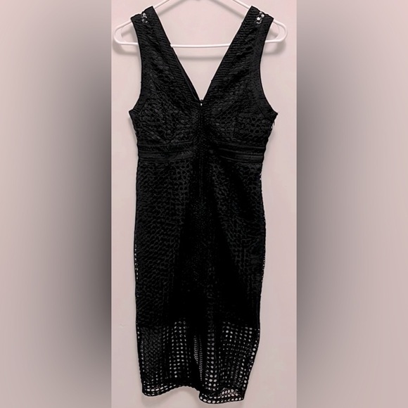 Dex | Dresses | Dex Sleeveless Black Party Dress With Woven Overlay ...